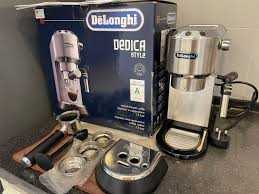 Рожковая кофеварка DeLonghi EC 685 R