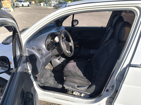 Продаёться авто своя в среднем состояний