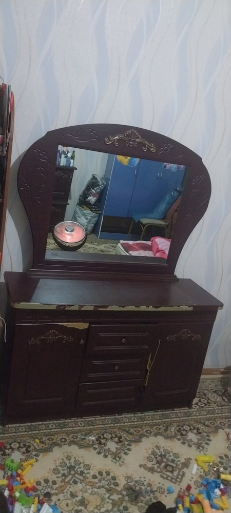 Shkaf 700 000ming sum tumba trimo qoʻshib beriladi