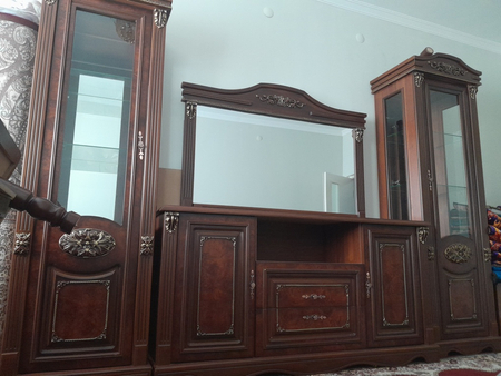 Mebel zal uchun xolati yaxshi xechqati buzilmagan