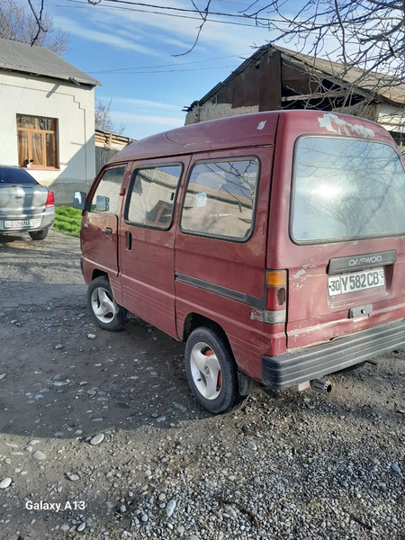 Damas 1999 yili qizil