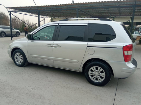Kia carnival 2013