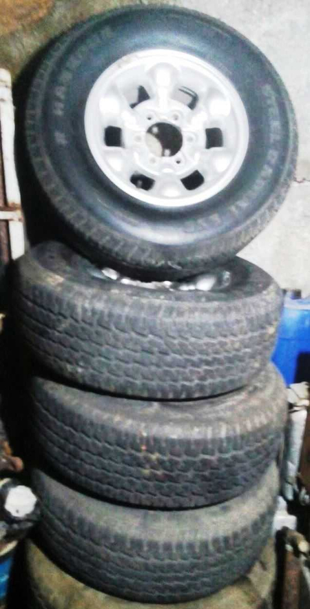 Диск колеса R15, крепления на 6 болтов, с шинами 235/75R15, 5шт