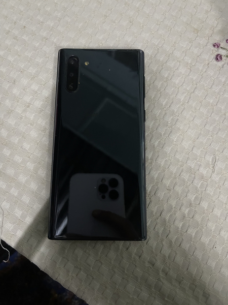 Samsung S10 сотилади!