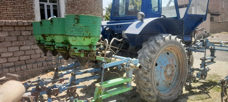 Traktor MTZ 80 bu