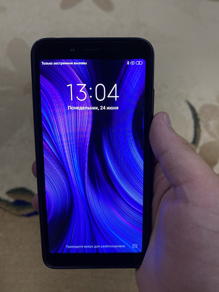Подаётся телефон марка: Redmi 6A