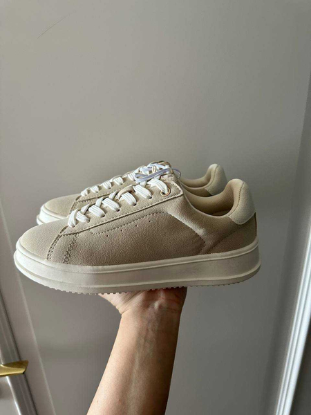 кроссовки  Bershka  Zara
