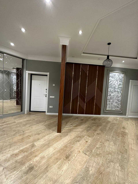 Продается квартира с ремонтом ж/к Comfort House 137м2