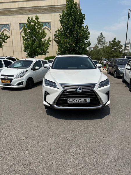 Lexus RX 350 full kraska toza bir qol moshina