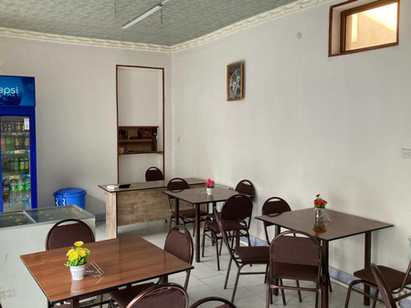 kafe ijaraga beriladi