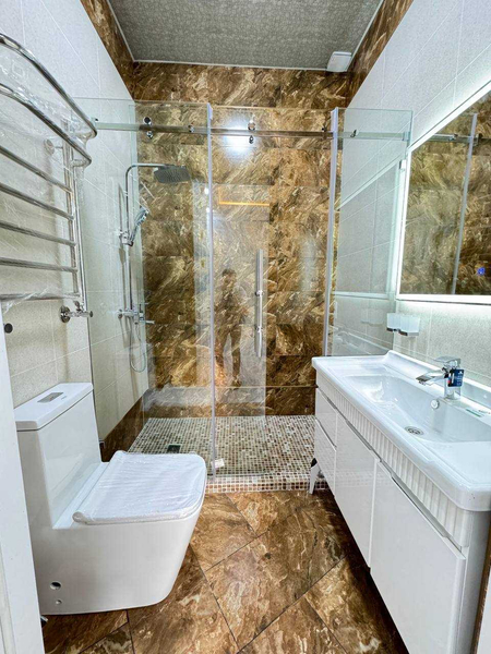 Продается Евро дом Центр Луначарский  502м2