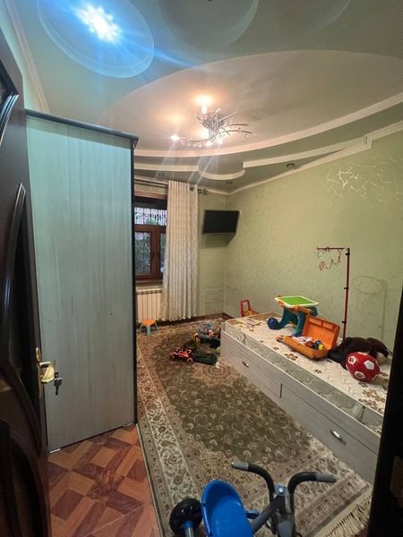 Срочно сдается 4х ком квартира, ор-р:ул. Чехова, 100м2