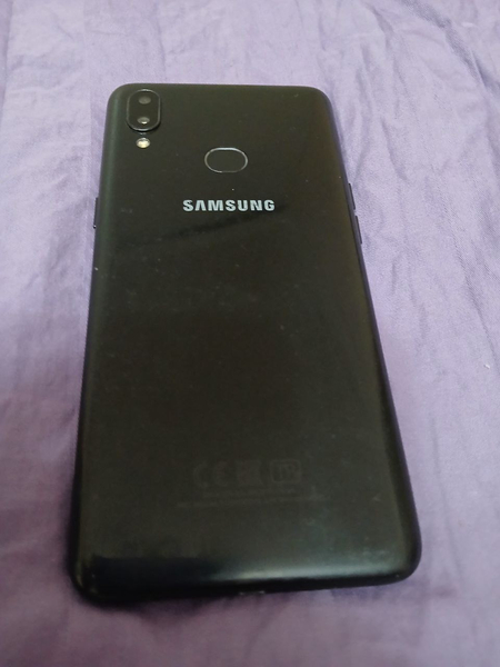Samsung A10s 32 GB sotiladi.