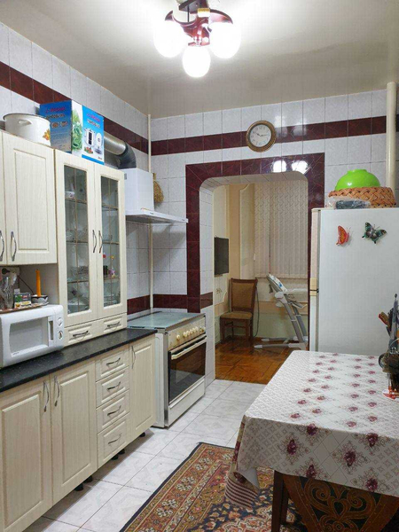 Дархан Т.Ханум спецплан 4-комн 3/4 125 м² 2 с/у кирпич лоджия 2.3х9 м.