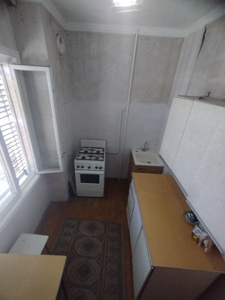 Продается 1 ком Карасу-6 базарчик