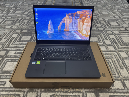 Acer noutbook 8GB ОЗУ, Core I5, Videokarta MX230, 1TB HDD, 128GB SSD.