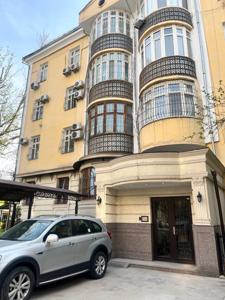 Аренда.    Габус в центре.    6 комнат.