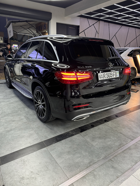 Mersedes benz Glc300 4Matic