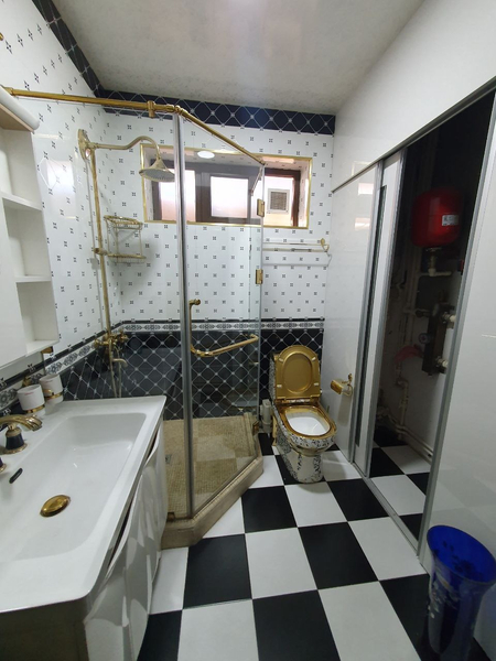 Продаётся офис на луначарском