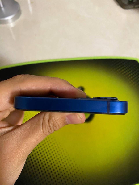 Iphone 12 sotiladi