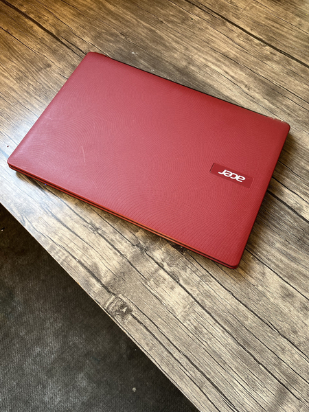 Notebook acer 4/500 сотилади