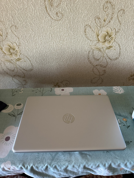 HP notebook sotiladi