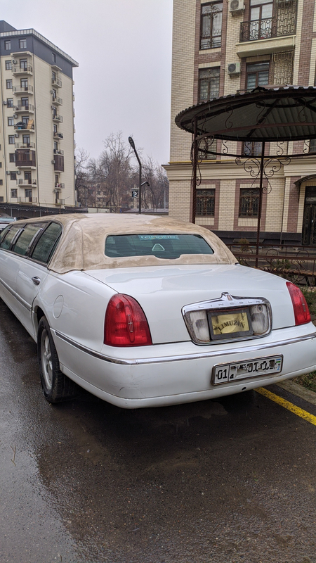 Лимузин Lincoln Town Car