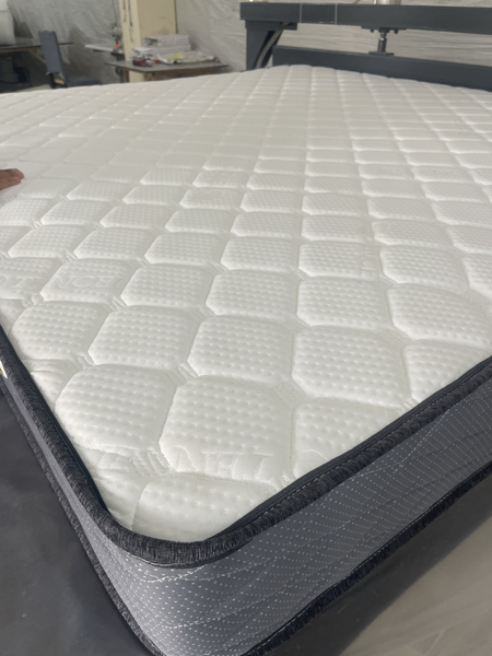 Matras ortopedik xamda anatamik