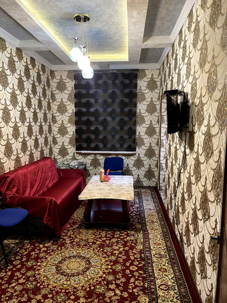 Kvartiraga qizlar kerak