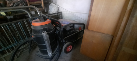 Pilisos va Karcher
