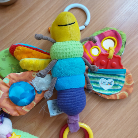 Бабочка игрушка Lamaze