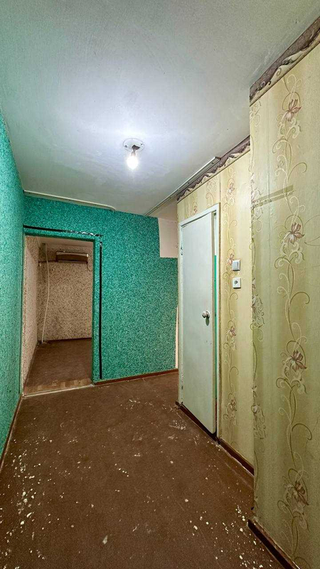 1 xonali kvartira sotiladi. e'lon id:254658