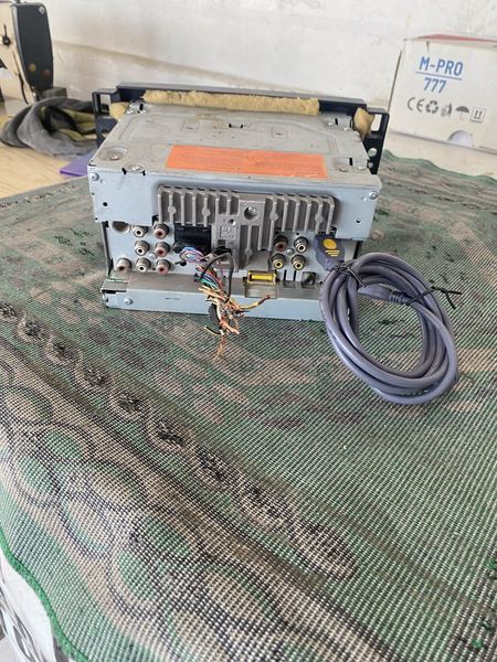Pioneer magnitafon sotiladi