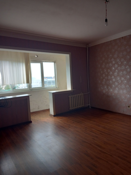 Срочно прадам квартиру массив Куйлюк-5  1/5/9.  35000$