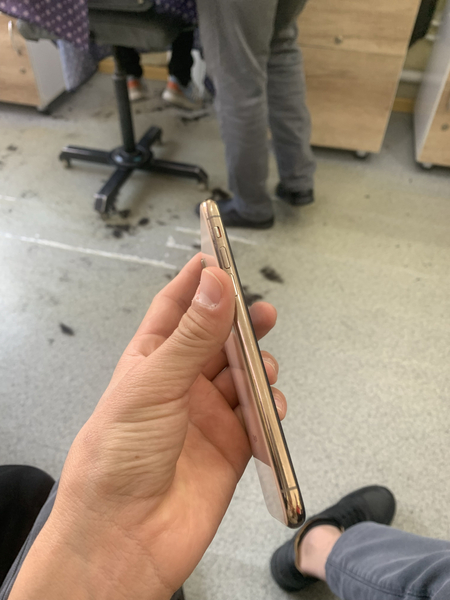 iphone xs 64 gold