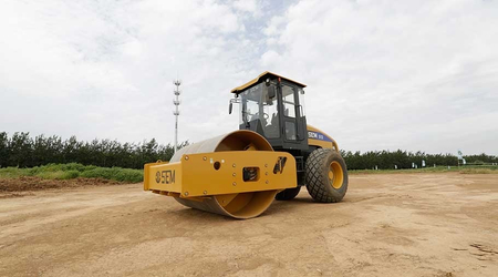 Грунтовый каток Caterpillar SEM 512- 12 тонна