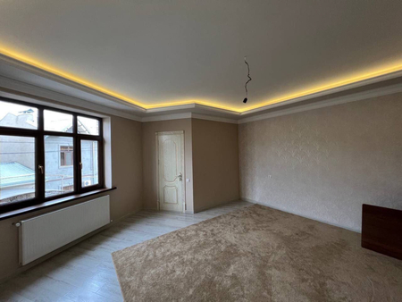 Продается Евро дом Ор-р: Олимполвон, Ипадром 400м2