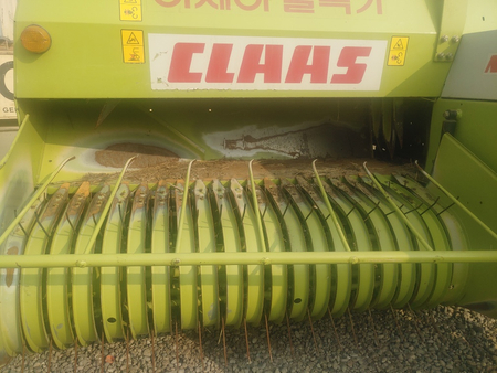 Prespodborshik CLAAS MARKANT55