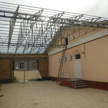 Катта хажмдаги  Том Навес Стадион томлари