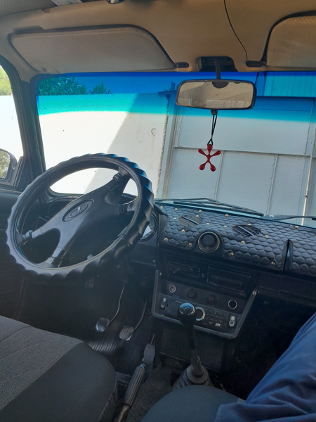 Vaz 2106 sotiladi