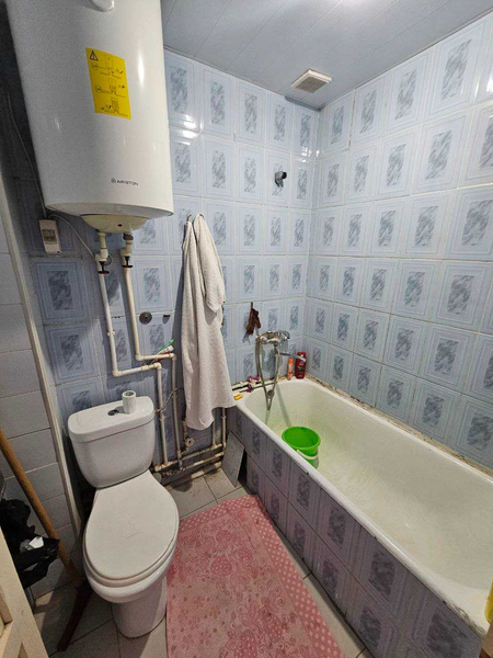 3 xonali 74m² 3-qavat sotiladi