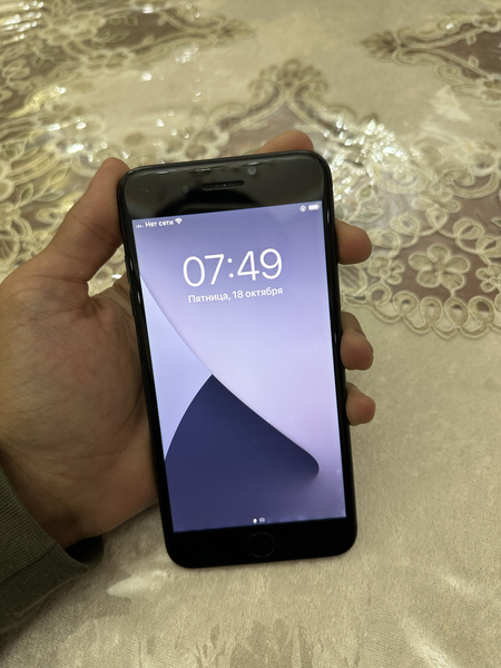 Продаётся iPhone 7 Plus на 128 GB