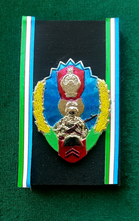 знаки военные 4 штуки
