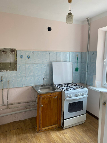 Продаётся 2ком квартира возле арбата