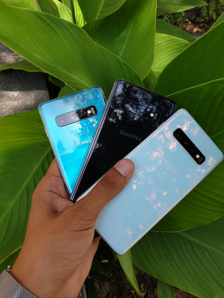Samsung Galaxy S10 DUOS. OzU 8GB. Joyi 128 GB. IDEAL Garantya beriladi