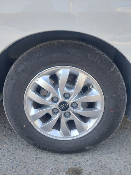JAC M4 sotiladi.