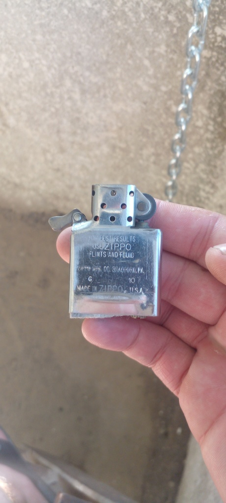 Зажигалка ZIPPO Б.У. В ОТЛИЧНОМ СОСТОЯНИИ. Звоните в удобное для вас в