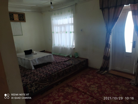 Hosilotda Markaziy kocaga yaqin joyda 7 xona 7.5 sotiq