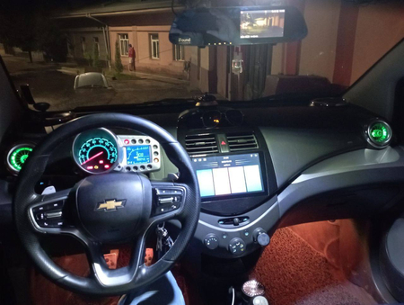 Chevrolet Spark sotiladi