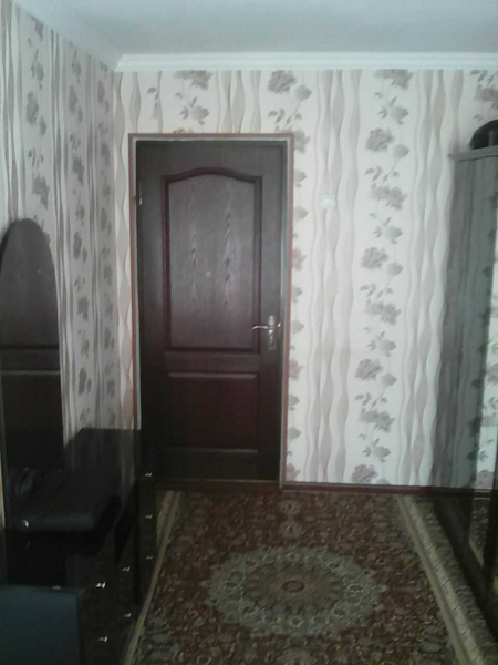Продается квартира Хамза .2-4-4 Балкон 2*6